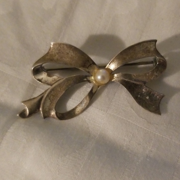 Vintage | Jewelry | Vintage Sterling Silver Pearl Ribbon Pin | Poshmark